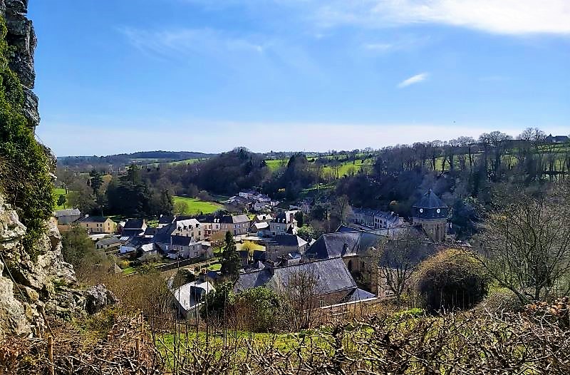 Zoom – un œil sur Chailland – Par Marrie de Laval - leglob-journal